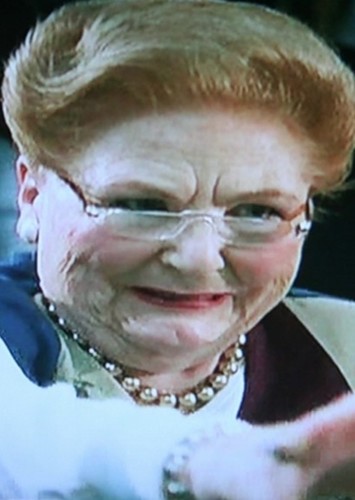 Amanda Burton on myCast - Fan Casting Your Favorite Stories