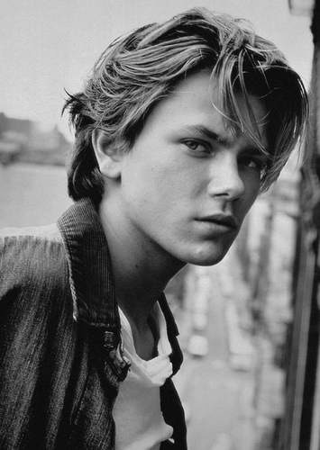 River Phoenix Fan Casting for Depp | myCast - Fan Casting Your Favorite ...