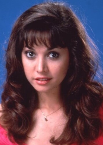 Find an Actor to Play Roya Megnot in Which characters should actors ...