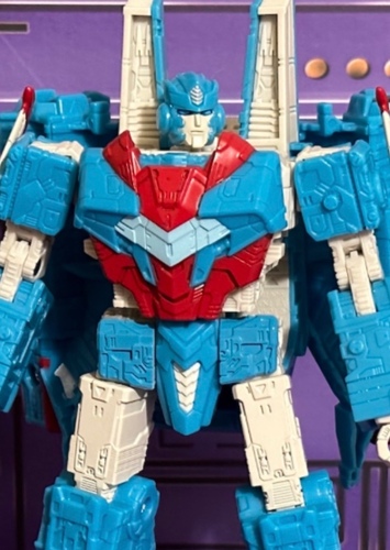 Find an Actor to Play Senator shockwave in Transformers far from ...