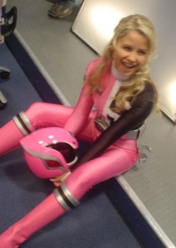 Fan Casting AnnaSophia Robb as Sydney Drew in Power Rangers SPD Movie ...