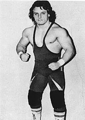 Find an Actor to Play Tom Billington in American Crime Story: Crossface ...