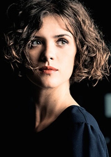 Truus Menger-Oversteegen Fan Casting for THE GIRL WITH THE RED HAIR ...