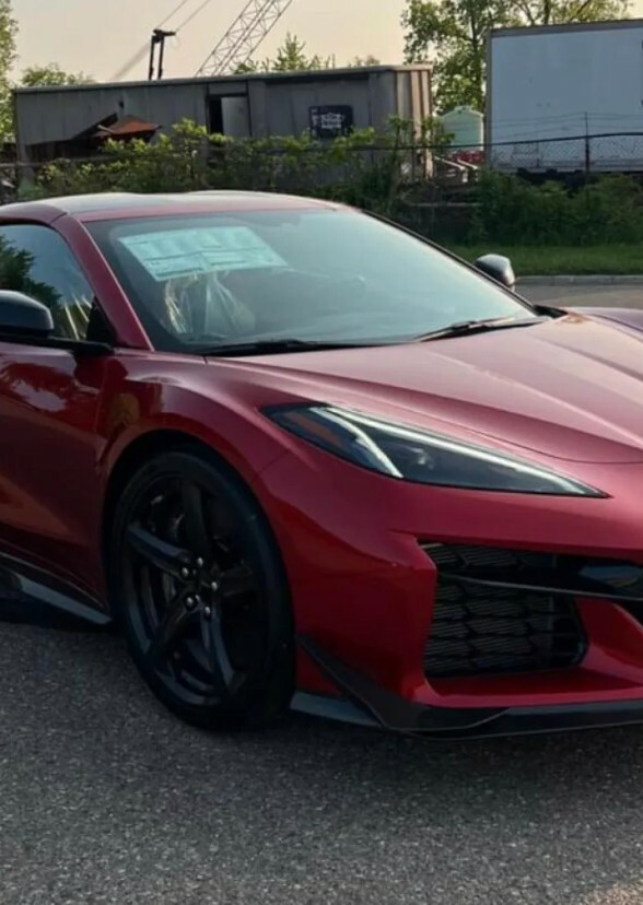 Celebrity Who Owns Chevrolet Corvette C8 Z06 Z07 Package Fan Casting on ...