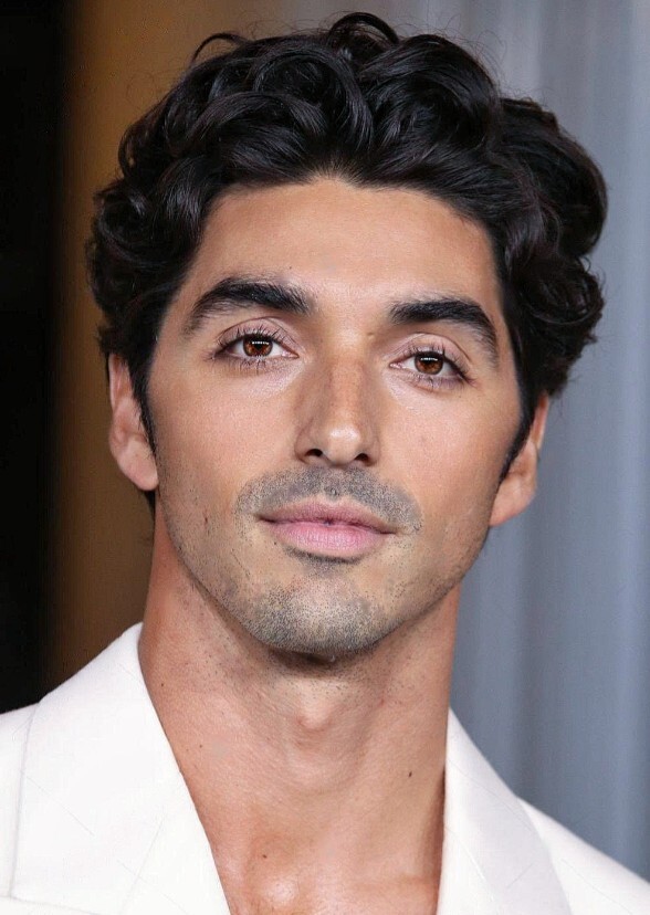 Fan Casting Alex Mercer as Live Action in Characters that Taylor Zakhar ...