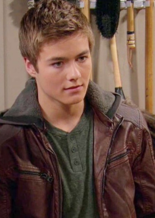 Freddy Jones's friends Fan Casting on myCast