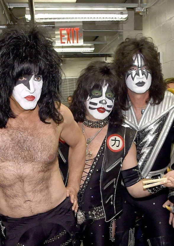 Fan Casting Mt. Eddy as The Robin Zander Band in Musical Groups' Modern ...