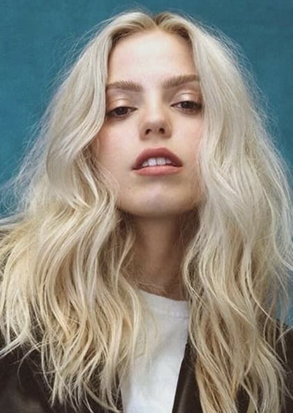 Renee Rapp As Crystal Winter Fan Casting on myCast