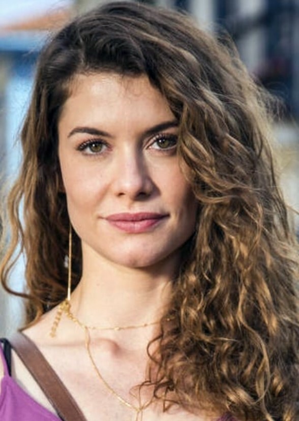 Aline Cristine Dorelli de Magalhães e Morais Fan Casting for Soul ...