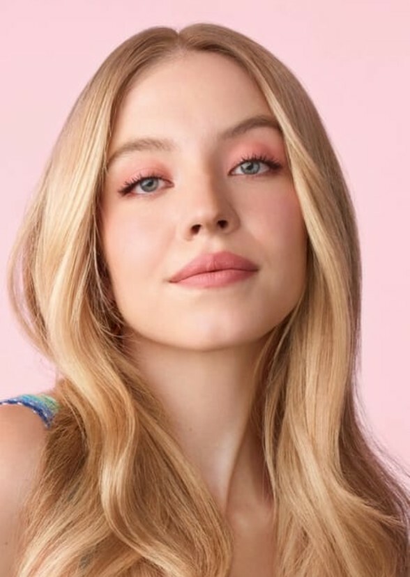 Sydney Sweeney as the main character for the McBling aesthetic Fan ...