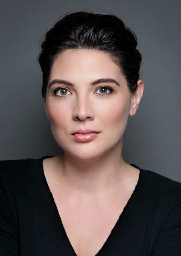 Fan Casting Eiza González as Nina Riva in The Ultimate Taylor Jenkins ...