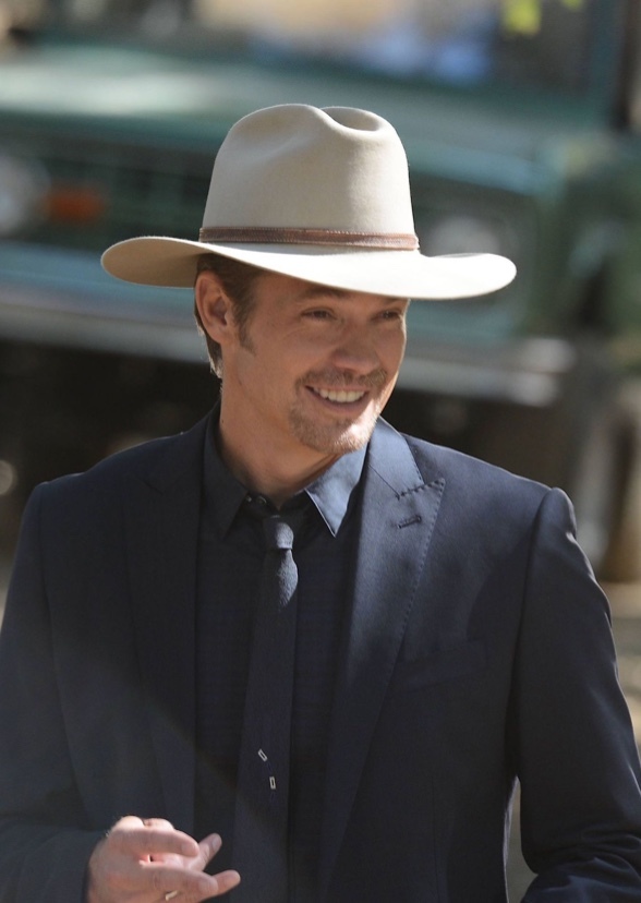 What Actors Could've Played Raylan Givens in Various Decades? Fan ...