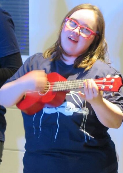 Zoe Very Evil Head Face Of Hell Too Evil Body Fan Casting on myCast